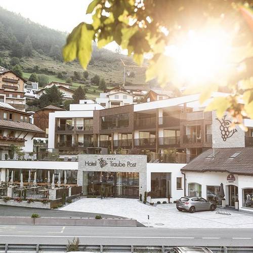4-Sterne Hotel am Reschensee Wellness Urlaub am Reschen Vinschgau ...